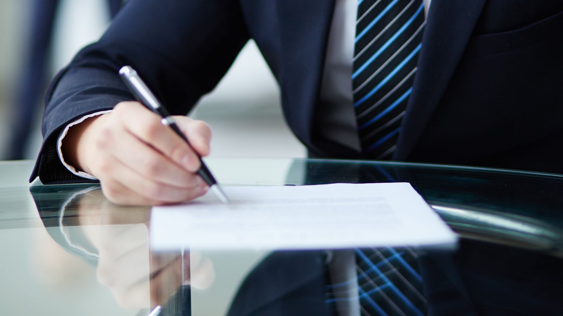 How to Apply For Work Abroad | Greatways